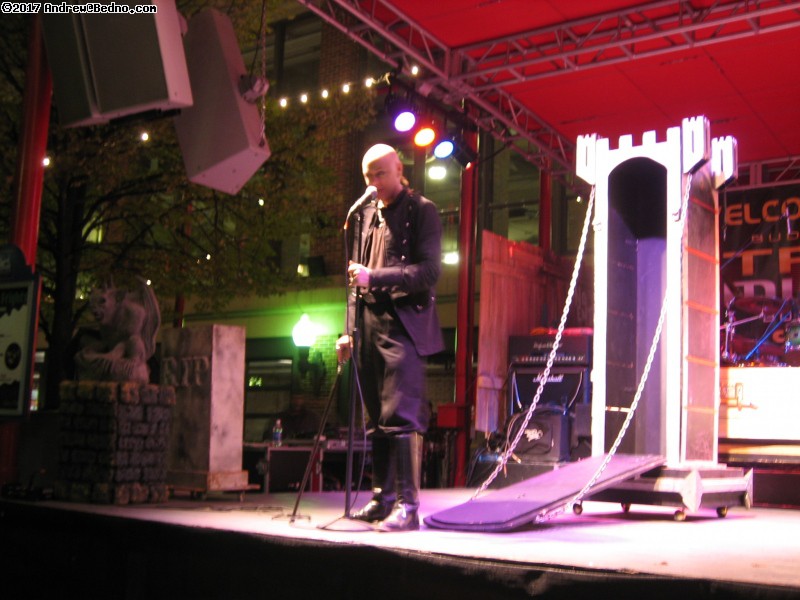 Master Ron Fitzgerald Gothic Illusionist | FitzgeraldsRealm.com